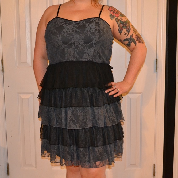 Carrie Allen | Dresses | Carrie Allen Lacy Dress | Poshmark